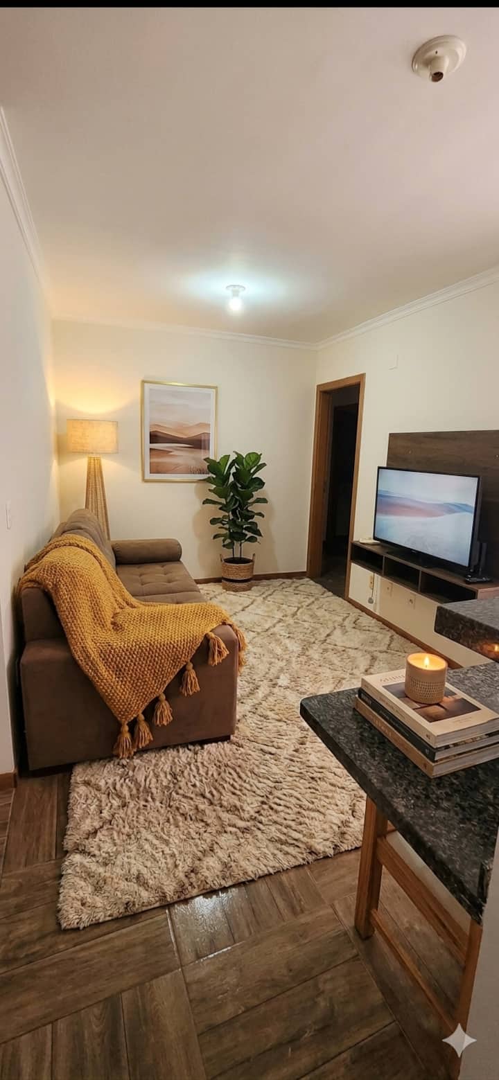 Apartamento Confortável E Funcional Para Estadia. - Londrina
