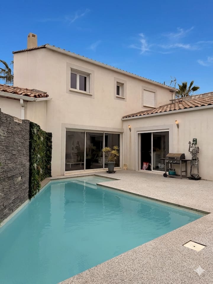 Villa Avec Piscine à 10 Min Des Plages Et Remparts - Aigues-Mortes
