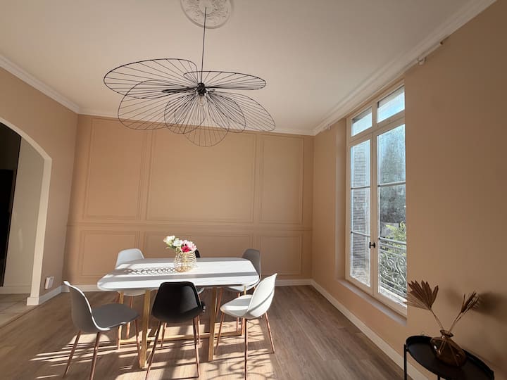 Appartement Au Style Haussmannien Au Cœur De Nîmes - Marguerittes