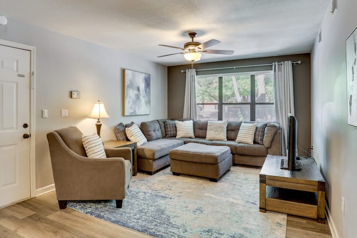 Downtown Kansas City Living: Extended Stay Hub - Kansas City, MO