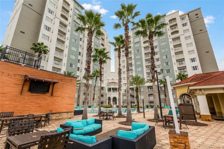 Premier Two Bedroom Condo Near Universal & Disney - Orlando