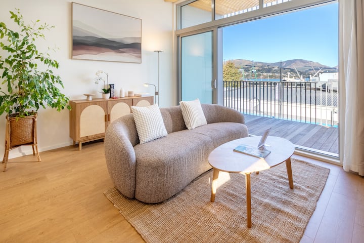 Lyttelton Apartment Harbour Views + Walk To Cafés - 리틀턴