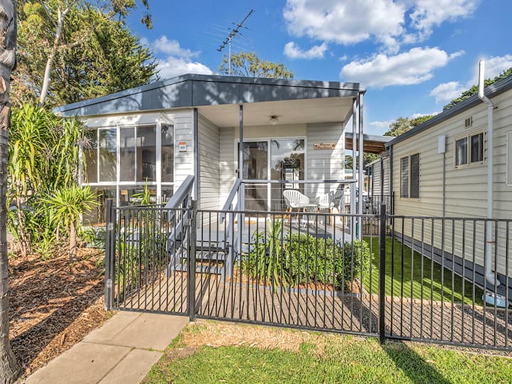 Pet Retreat Villa - Torquay