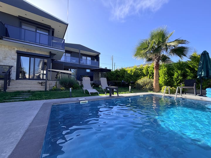 Large 1+1 With Pool - Urla