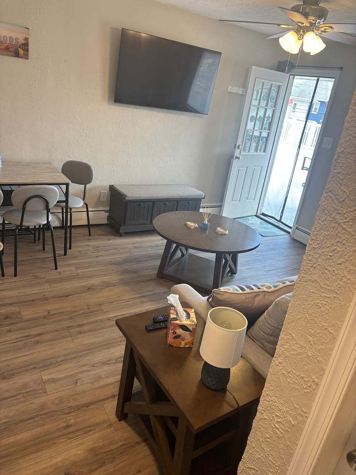 Relaxing Shore Retreat Near Beach & Boardwalk - Wildwood Crest, NJ