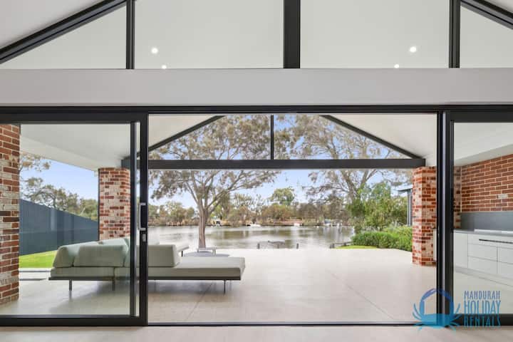 Luxury Waterfront Living In North Yunderup - Pinjarra