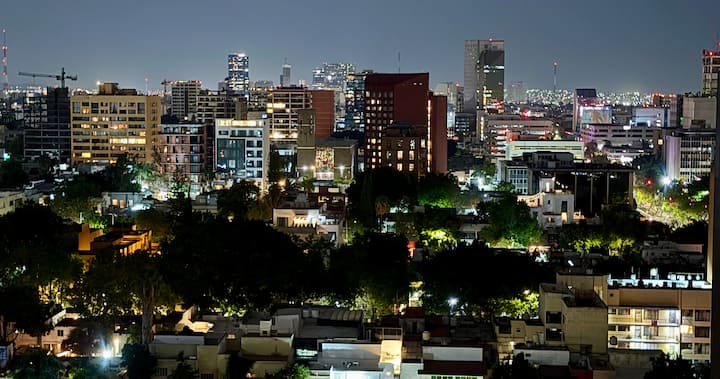 Departamento De Lujo En Chapultepec Con Alberca - Guadalajara, México
