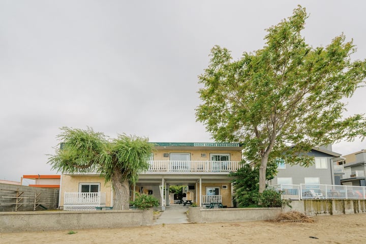 Suite 12 Green Gables Resort, Lake View Retreat - Osoyoos