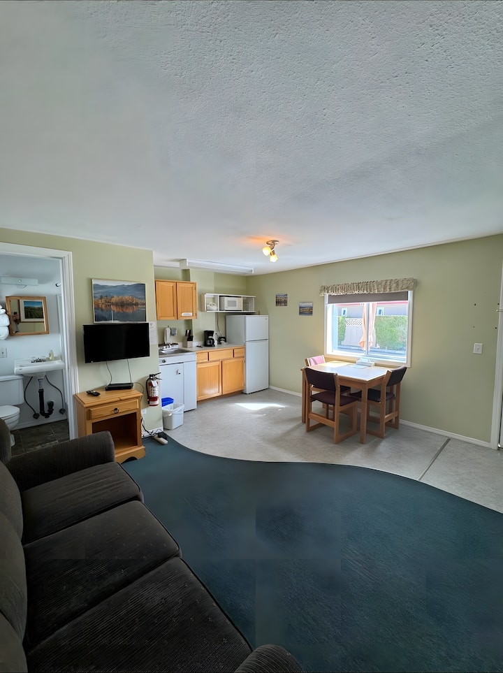 Studio Suite 8 Green Gables Resort - Osoyoos