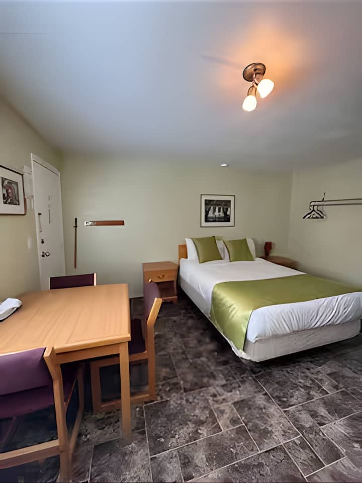 Suite 7 At Green Gables Resort - Studio Suite - Osoyoos