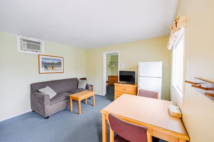 1 Bedroom Suite 6 At The Green Gables Resort - Osoyoos