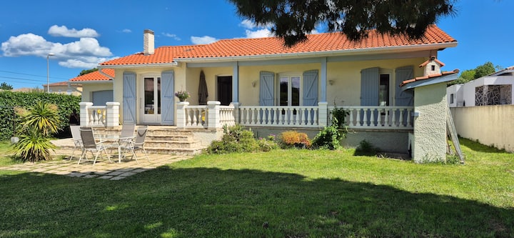 Villa Climatisée, Grau D'agde, 800m De La Plage. - Agde
