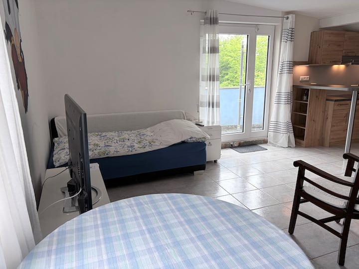 Studio Wohnung Im Dachgeschoss. Hell, Geräumig. - Schwäbisch Hall