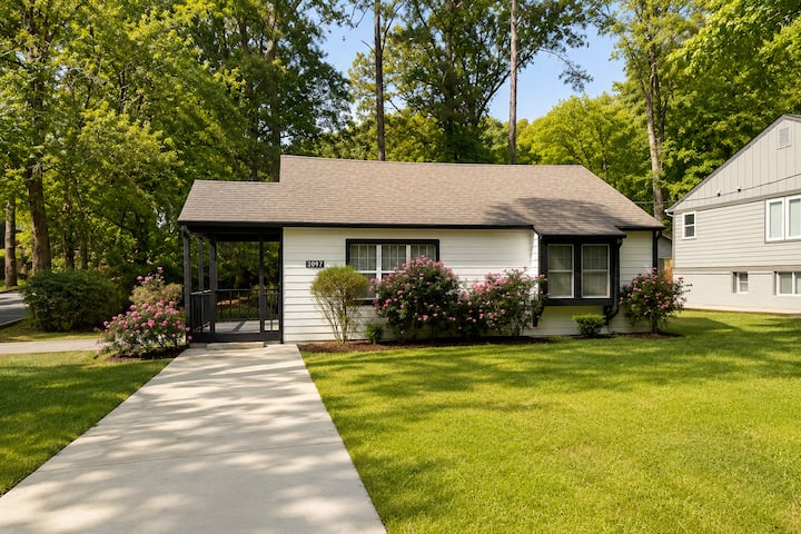 Newly Renovated Near Downtown Atl + Midtown - Atlanta, GA