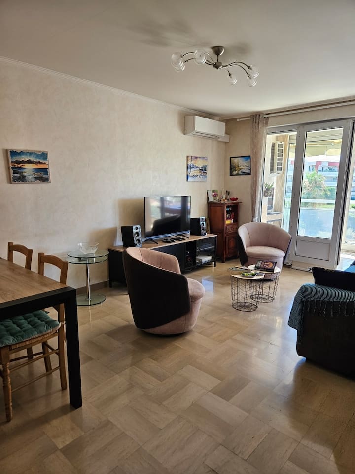 Appartement Avec Balcon Et Parking Cagnes-sur-mer - Cagnes-sur-Mer