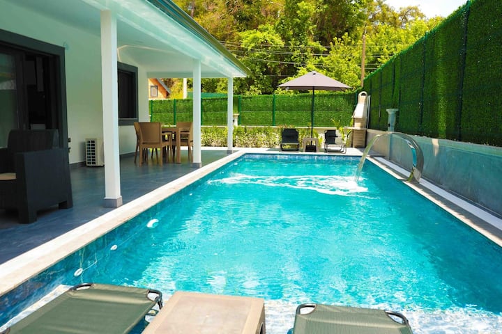 Kiralık Lüks Villa-denize Yakın- Aileye Uygun - Göcek