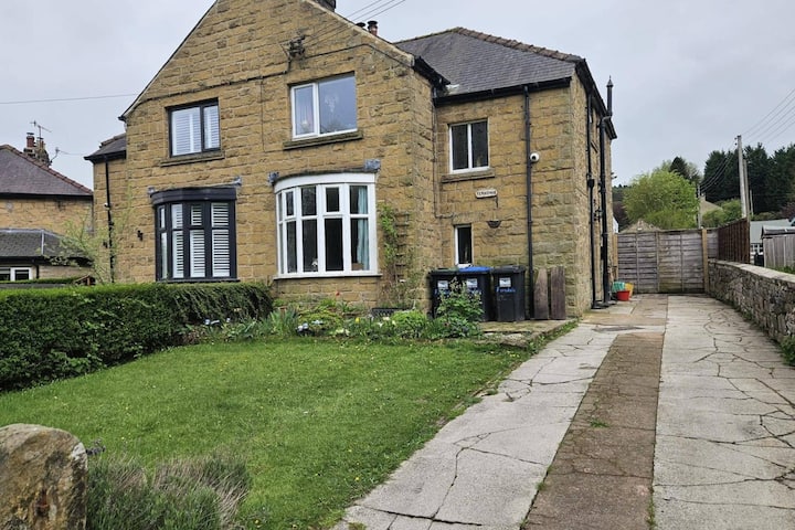 Tranquil Hope Valley Retreat With 3 Bedrooms - Bakewell