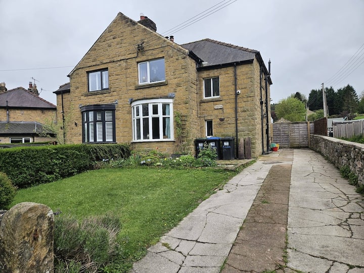 Tranquil Escape In Hope Valley - Castleton