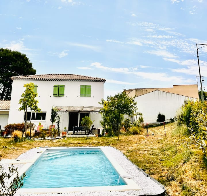 Maison Avec Piscine, Entre Aix Et Calanques - Trets
