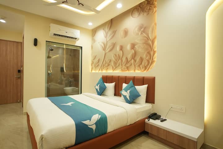 Super Deluxe Privilon Hotel - Ahmedabad