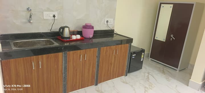 Chic Coastal Retreat With Private Balcony - Puri