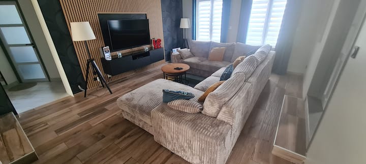 Maison Avec Piscine Et Jacuzzi à La Campagne - Nord