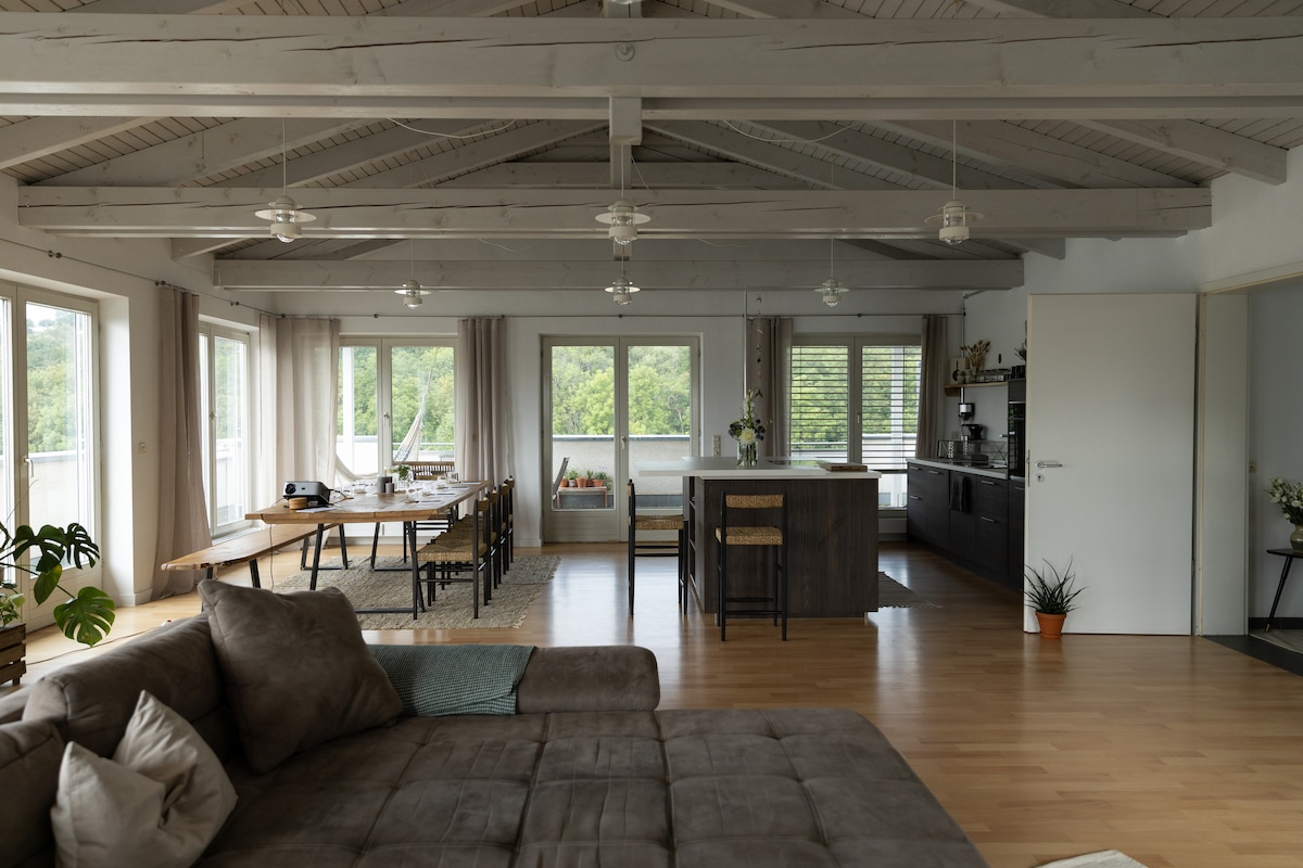 Studio baigné de lumière - Appartements à louer à Dettingen unter Teck ...
