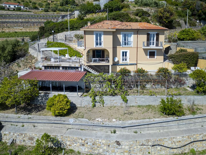 Villa Ricca - Villa Ricca Alba - Santo Stefano al Mare