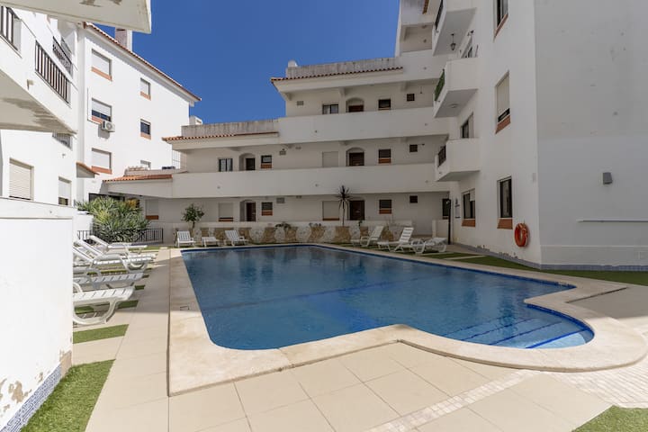 #365 Old Town Albufeira Apartment | Pool Access - Albufeira