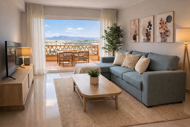 3-bedroom Apartment · High Floor With Views - El Ejido