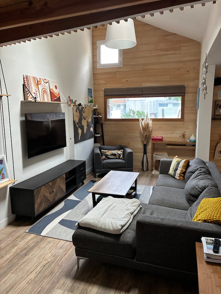 Maison Dans Quartier Tranquille à Pessac. - Cestas