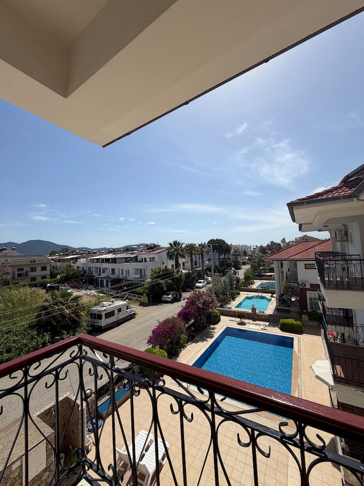 ÇAlış Plaja 5 Dk Yürüme Mesafesinde Havuzlu Daire - Fethiye