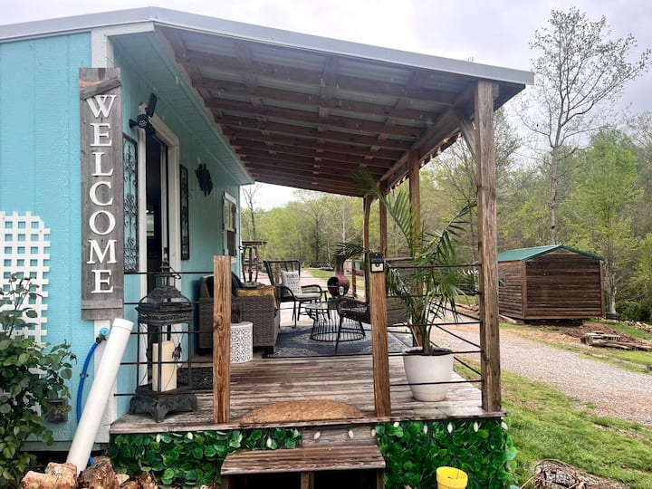 Romantic Tiny House Escape, Alabama - Joe Wheeler State Park, Rogersville