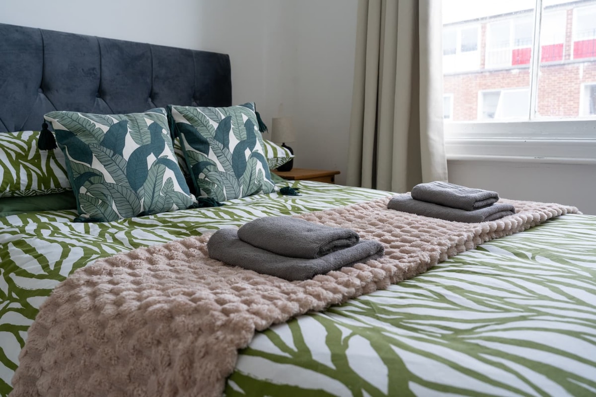 Joli appartement d'une chambre au deuxième étage à Victoria ...