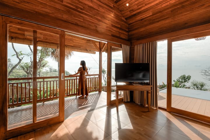 Ocean View Villa With Private Infinity Pool - Seraya