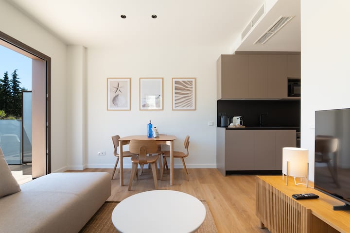 Can Milà / Signature Ap., City View, Dbl Bed (120) - Sitges