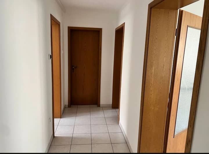 3 Zimmer Wohnung Mit Sehr Guter Anbindung - Ingolstadt