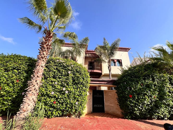 Villa Spacieuse Avec Espace Détente - Rabat