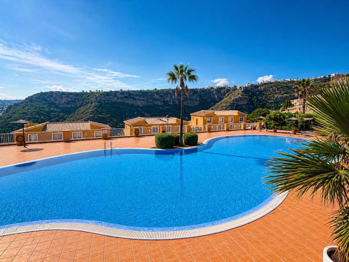 Heerlijk Appartement Met Gedeelde Zwembaden - Moraira