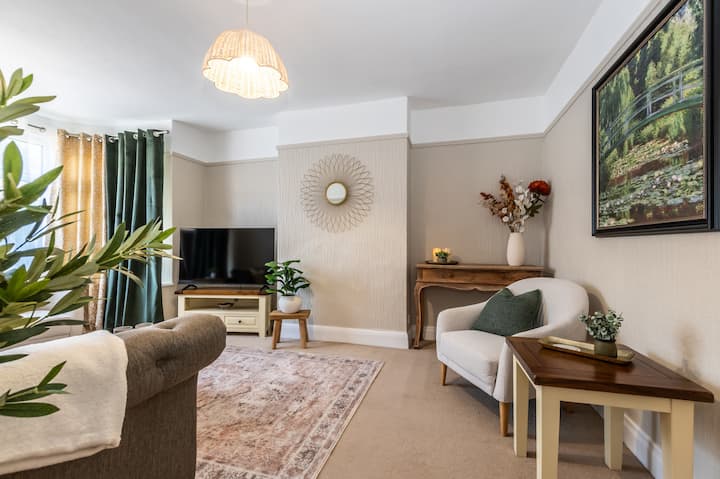 Comfortable 4 Bed House Near Hospital Free Parking - Southampton, UK