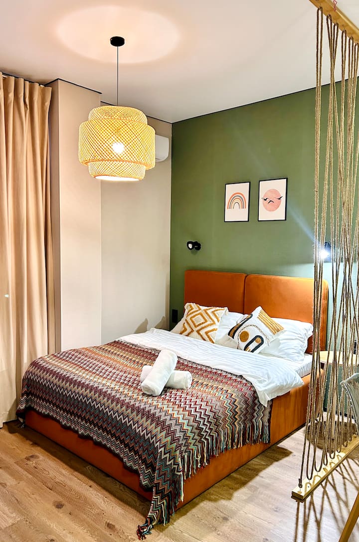 Flat24 - Orange - Kazakhstan