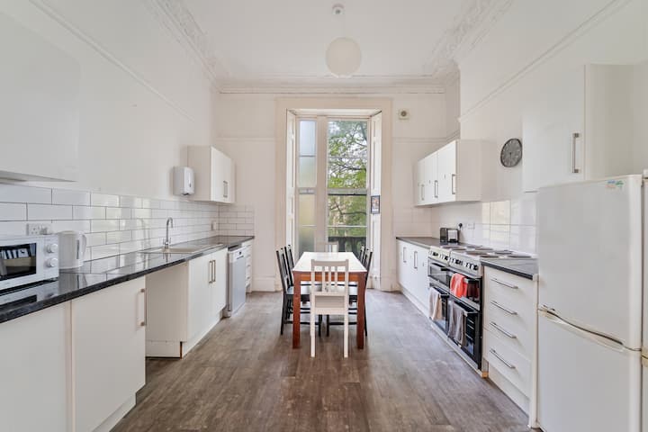 Maison-d'exception-salle De Bain Privée-vue Ville- - Bristol