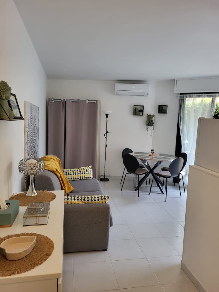 Appartement Plein Centre-ville Idéalement Situé - Beaulieu-sur-Mer