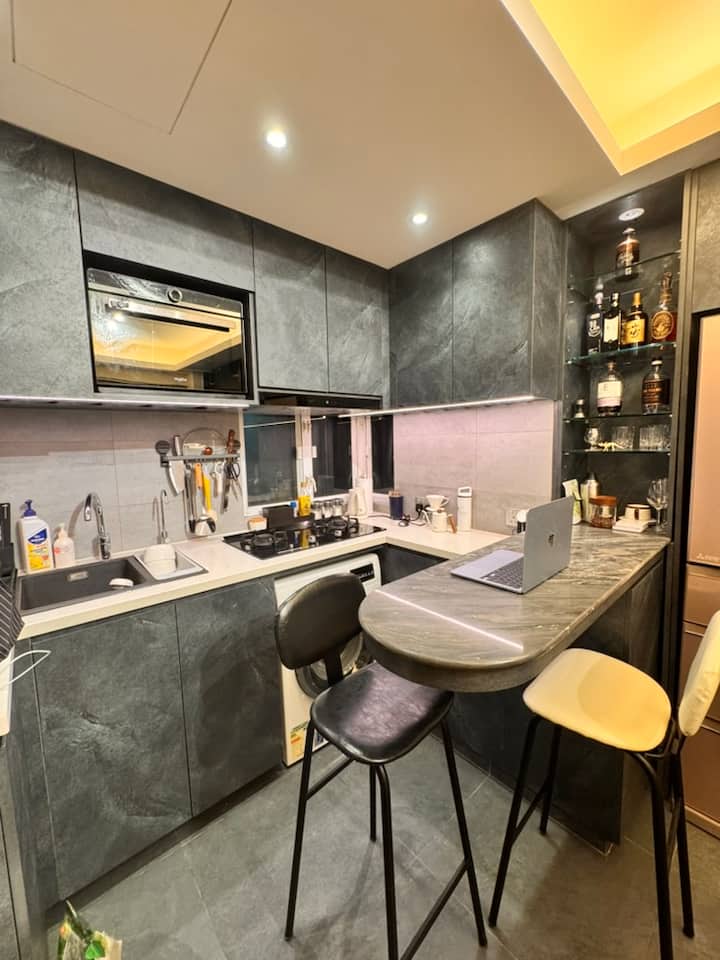 Chic Modern Studio | Minutes To Causeway Bay - North Point