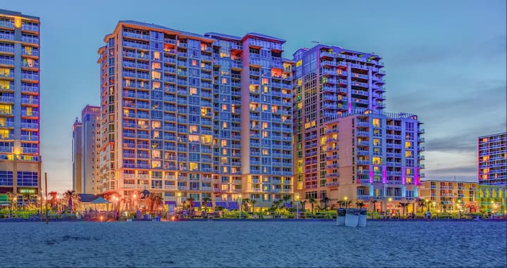 Relaxing Oceanside Stay – 2 Rooms, Explore Local - Virginia Beach, VA