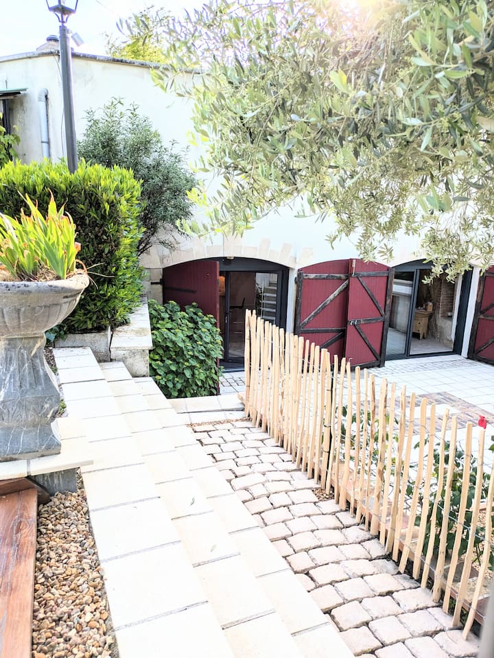 Maison Troglodyte 4 *
Montlouis Sur Loire - Montlouis-sur-Loire