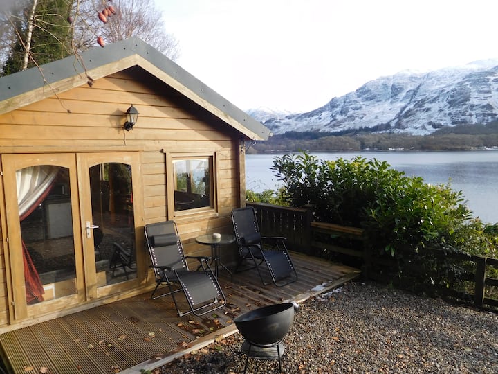 Milestone Cabin Loch Earn - Comrie