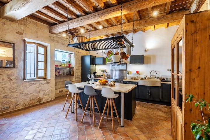 Maison De Charme•centre Village•cœur Des Alpilles - Paradou
