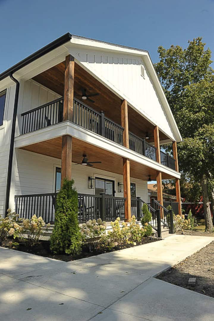 Brand New 5 Bedroom House Downtown Put-in-bay - Put-in-Bay, OH