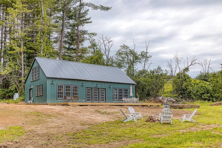 Light Filled - Modern Rustic Home - Stockbridge